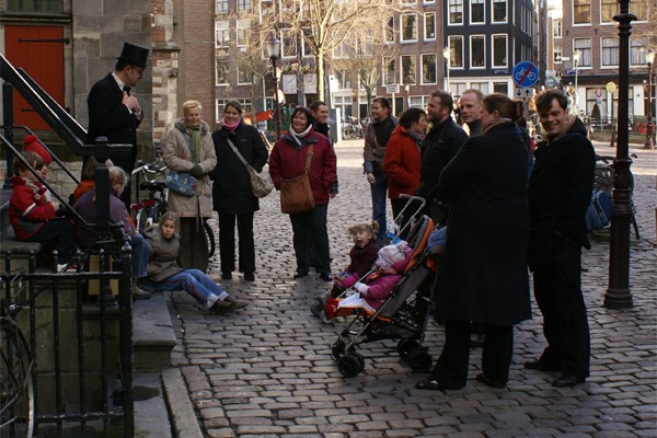 Storytrail: citywalk with Storyteller | I amsterdam