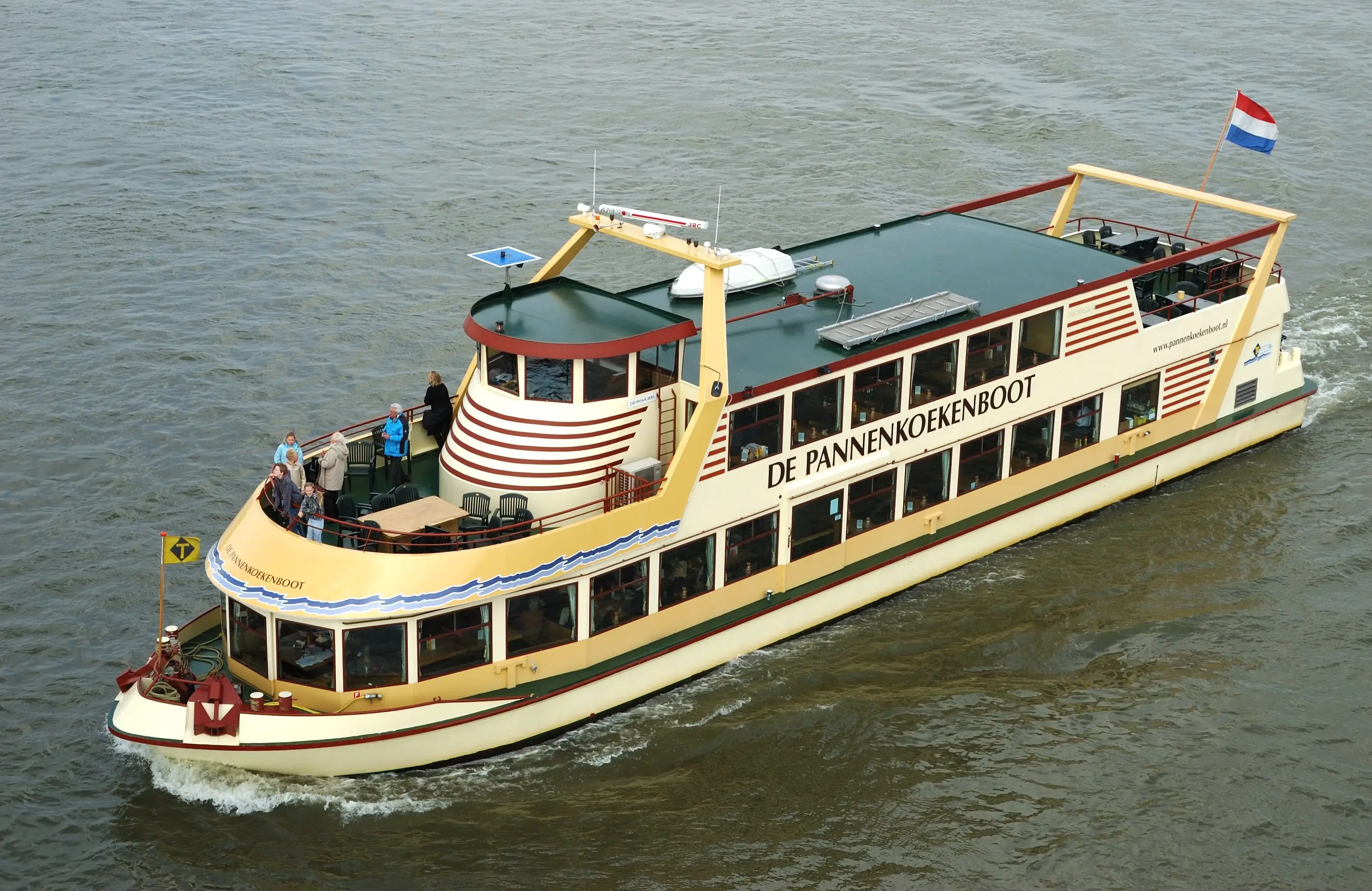 Pannenkoekenboot | Rotterdam Partners