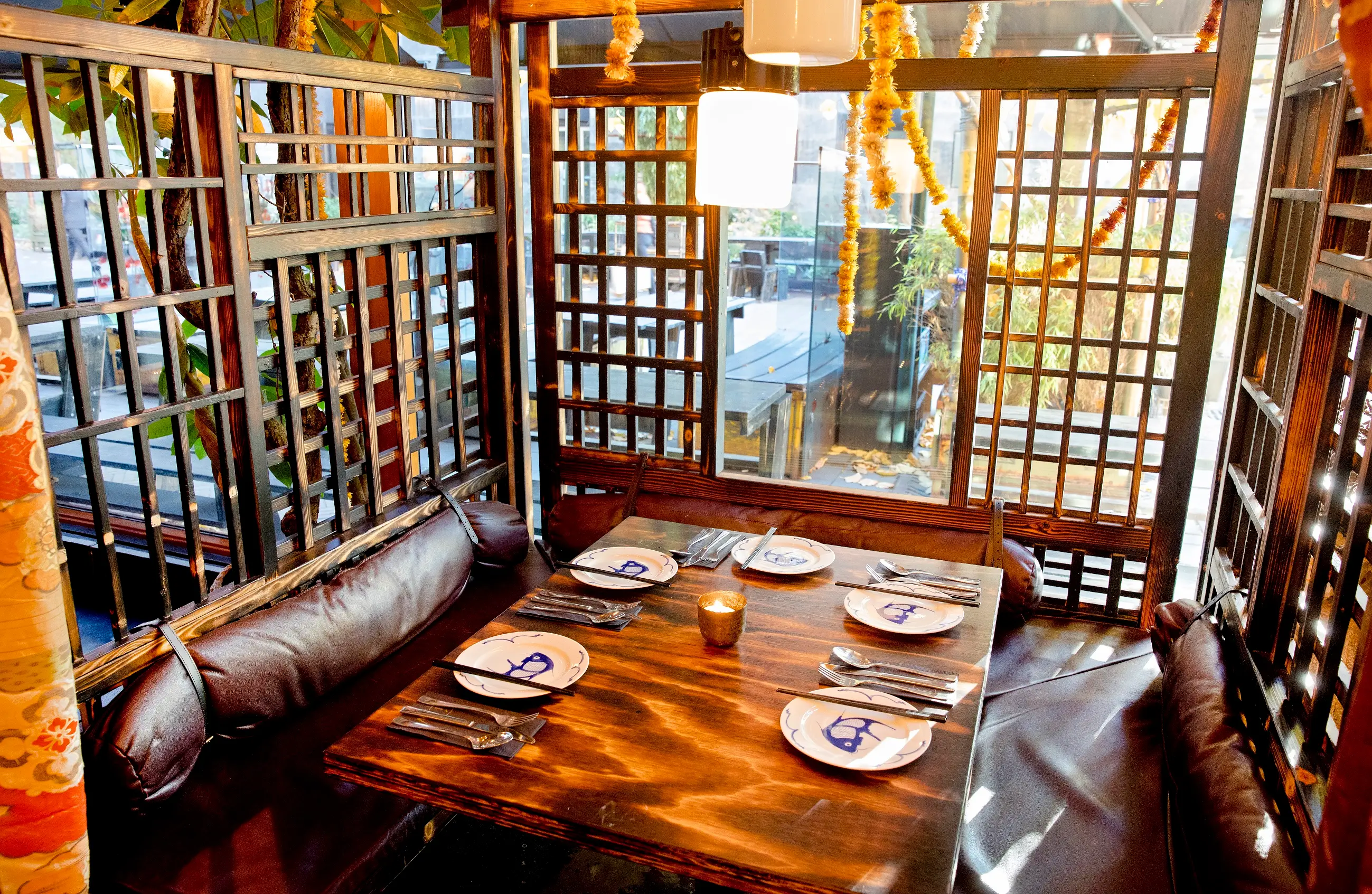 Little V | Rotterdam Partners