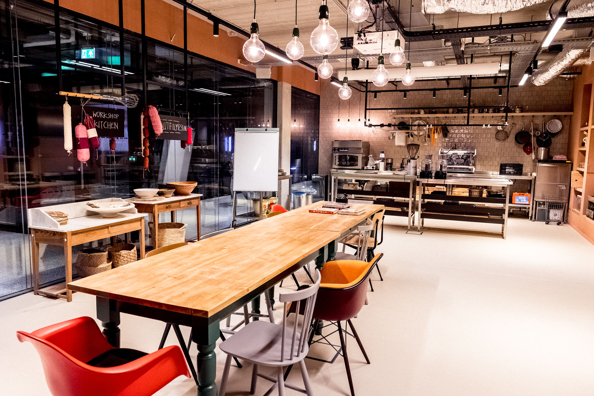 A Beautiful Mess | Venue Finder | I amsterdam