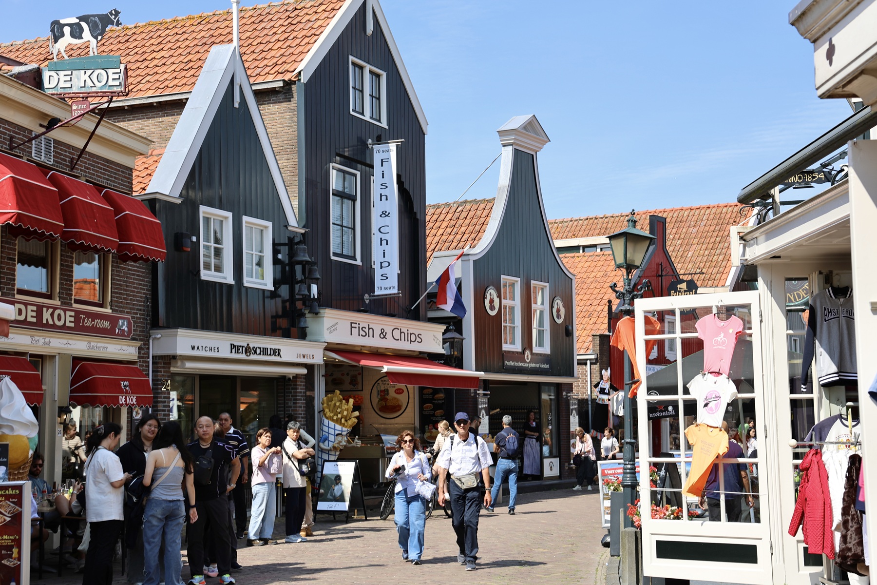 Volendam halve dag tour — Kaas, klompen en leer meer over de unieke ...